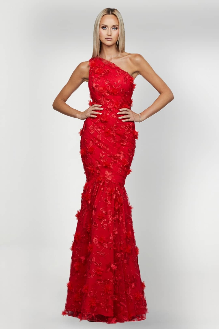 Exclusive Elegant Gowns & Dress Rentals